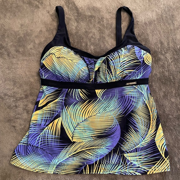 ZeroXposur | Swim | Womens Swim Top | Poshmark
